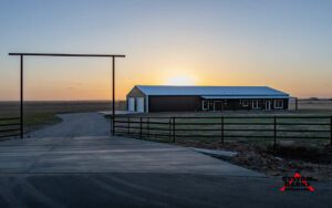 Luxury Barndo - Custom Barns And Construction